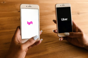 Uber vs. Lyft: A Side-By-Side Comparison - Gigs Done Right